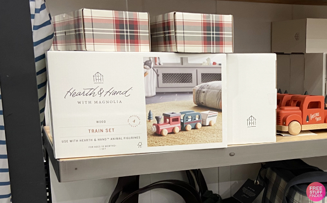 Magnolia Christmas Decor $6.99 | Free Stuff Finder