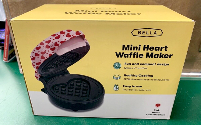 Bella Mini Waffle Maker $3.99 at Macy’s! | Free Stuff Finder